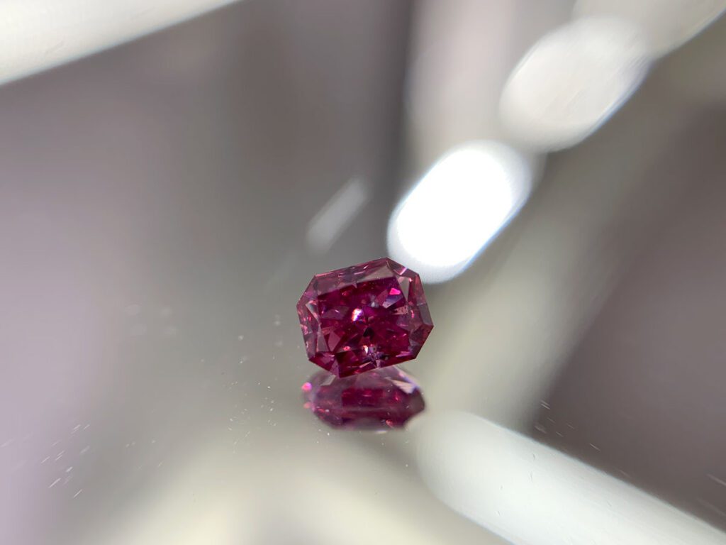 Pink Diamonds From Argyle | Australian Diamond Brokers